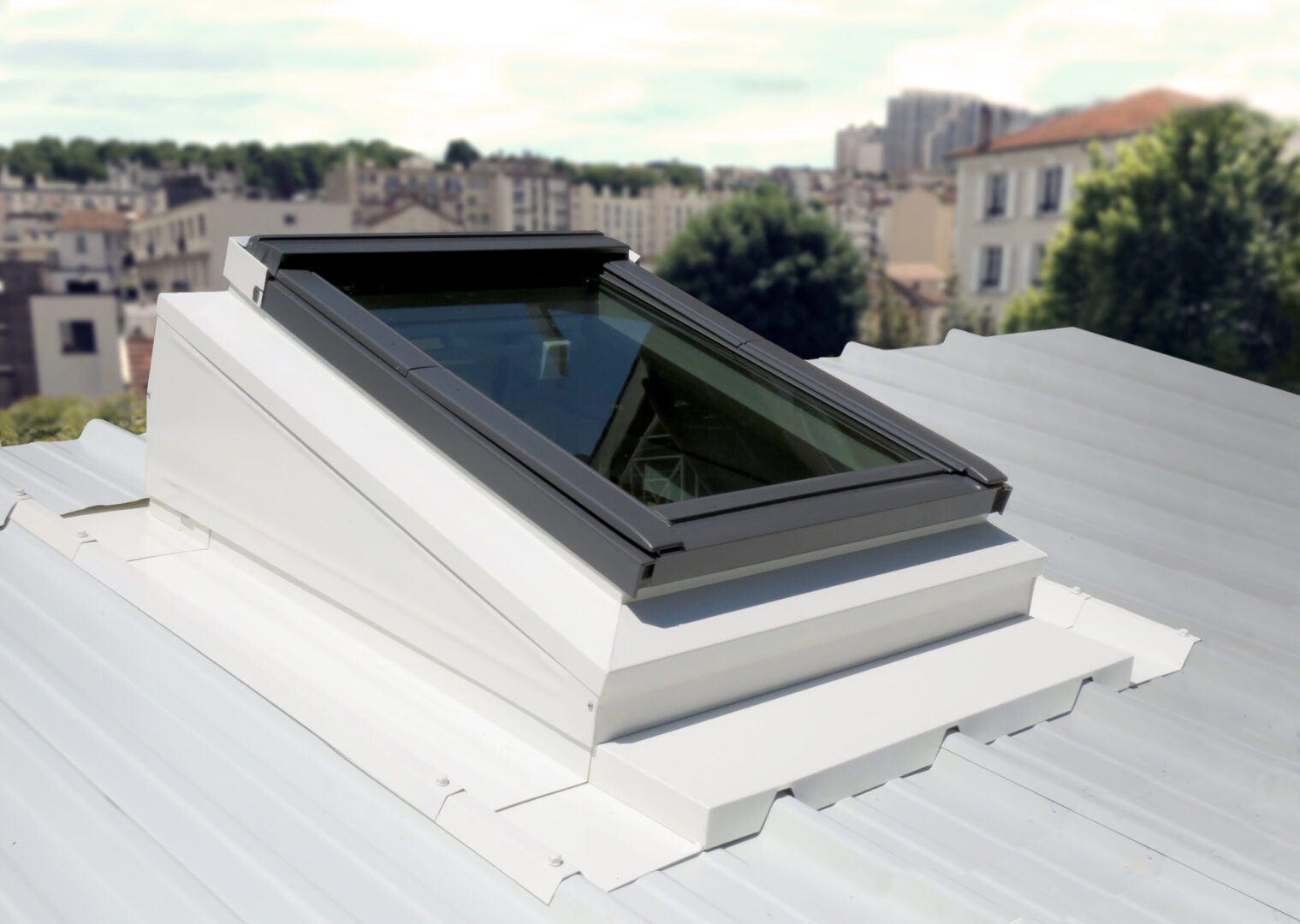 Costière velux bac acier, fenetre de toit sur bac acier - Pratikal
